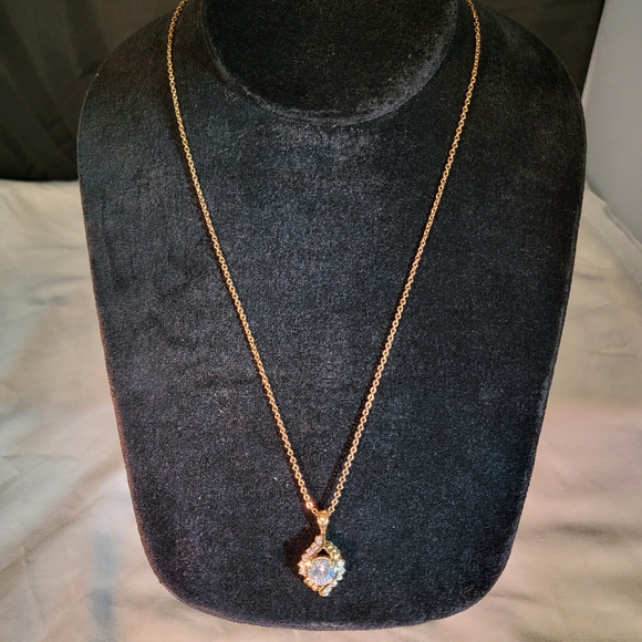lind | Jewelry | Lind 4k Gold Electroplate Ge Cz Pendant Necklace ...